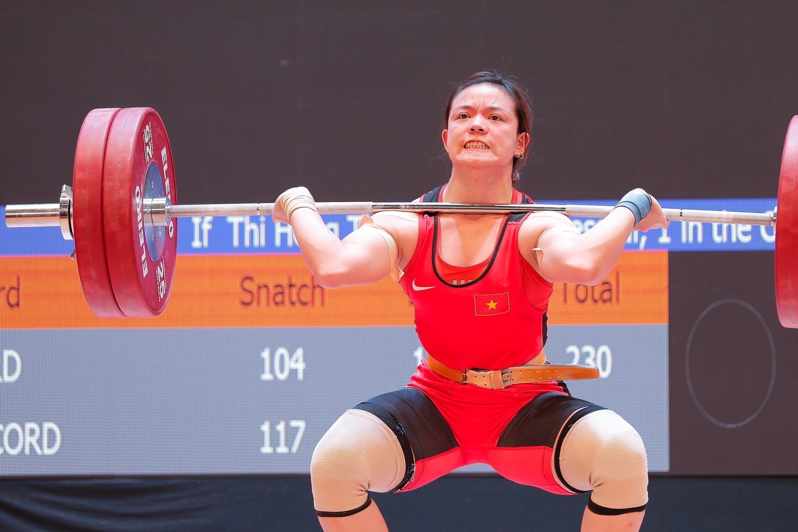 SEA Games 31: Vietnamese weightlifter wins gold in women's 64kg ...